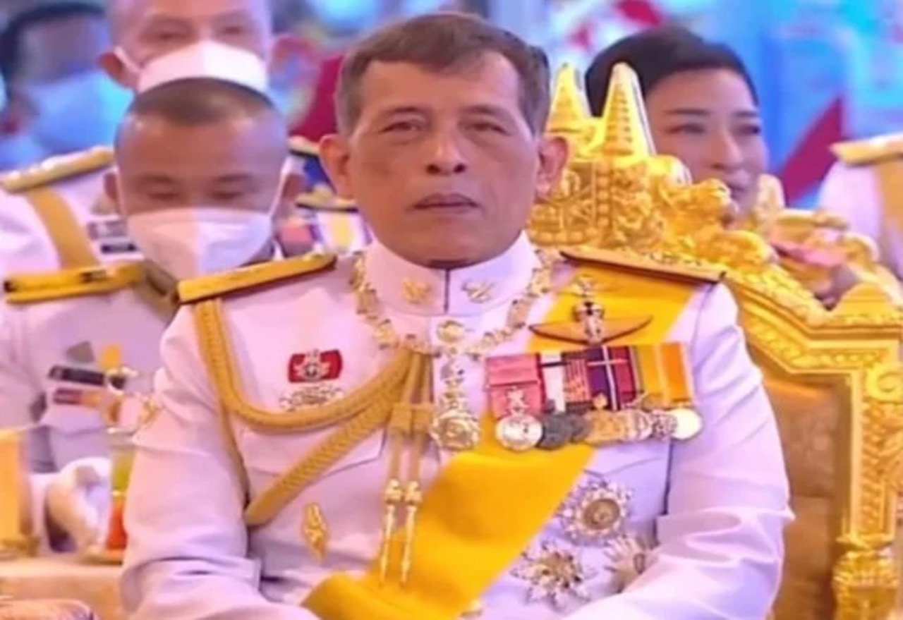 Luxo sem limites: o estilo de vida do Rei mais rico do Planeta ...