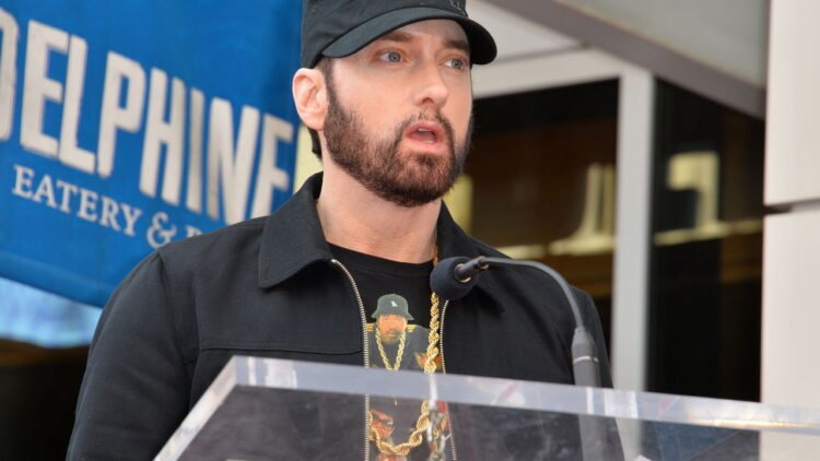 A fortuna do rapper dono do recorde de rap mais rápido do mundo ...