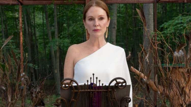 Série estrelada por Julianne Moore ganha data de estreia na Netflix