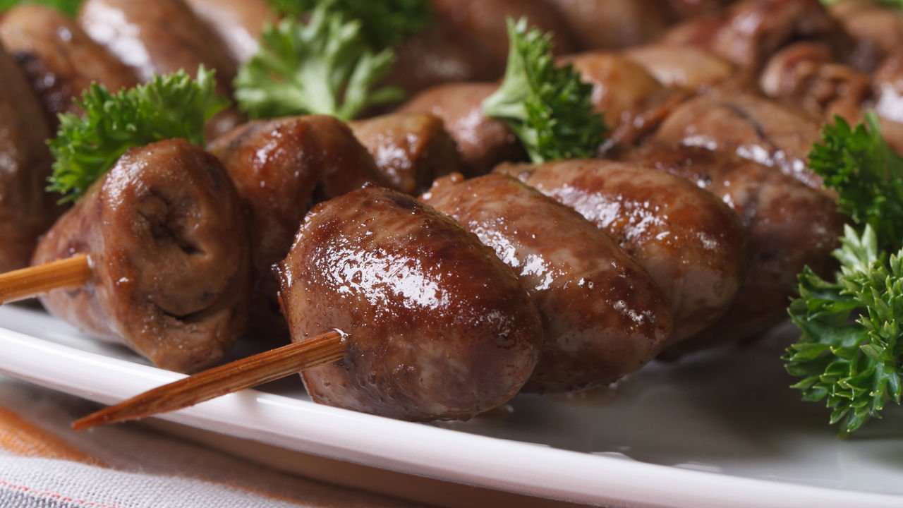 Essa receita de coração de frango na pressão tem sabor de churrasco ...