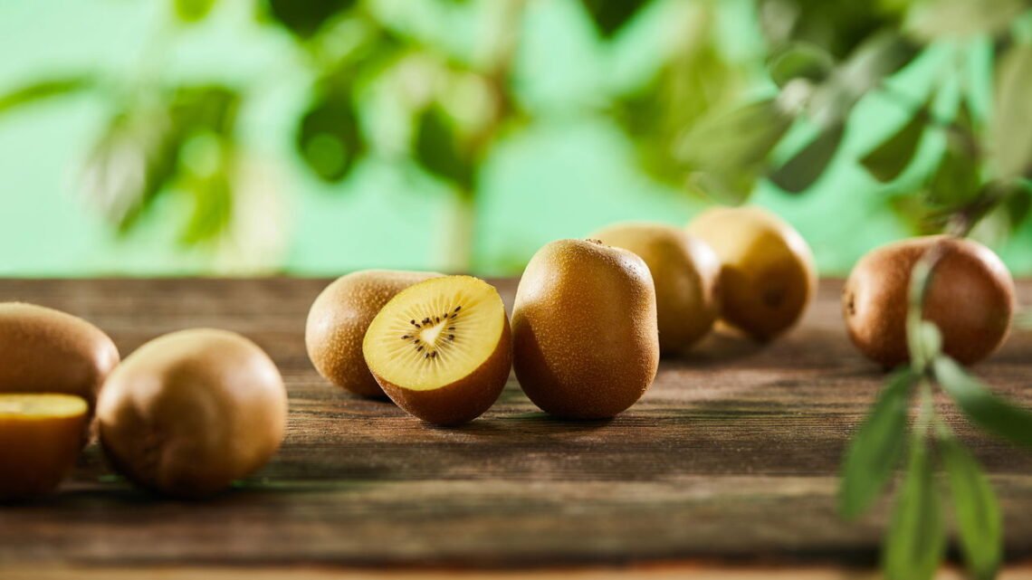 Os benefícios surpreendentes do kiwi no corpo segundo a ciência