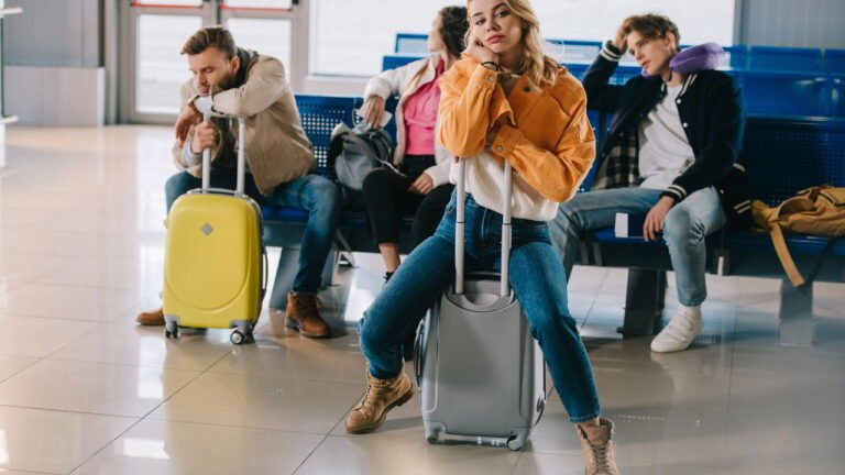 O que acontece em caso de Overbooking? Saiba os seus direitos e como resolver - Correio ...