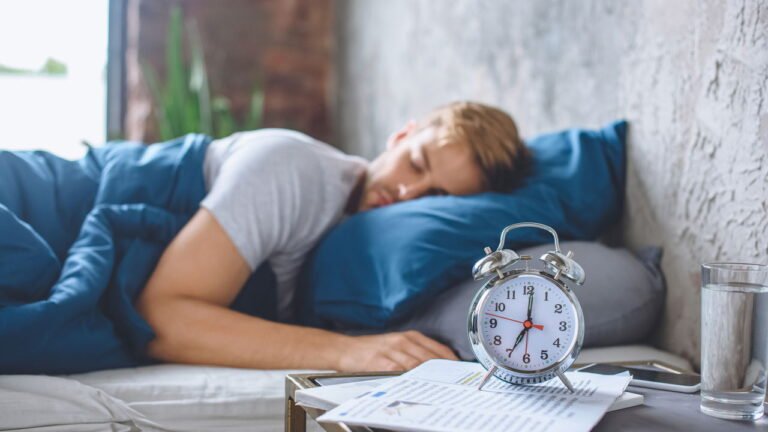 8 passos simples para dormir melhor e se livrar da insônia de vez ...