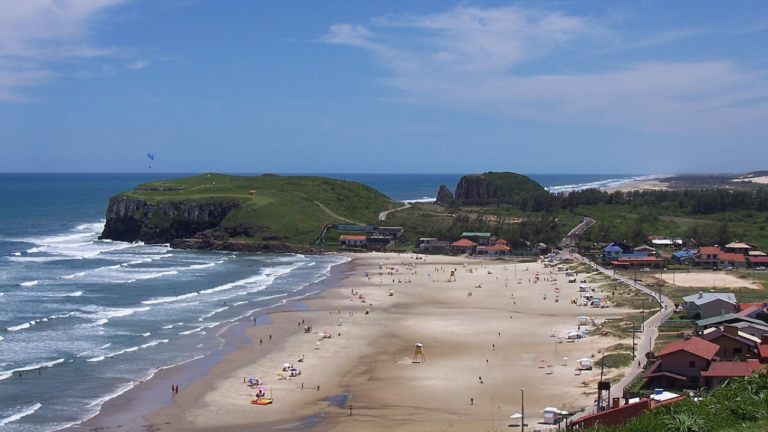 O paraíso do litoral gaúcho que conquista com praias de tirar o fôlego ...