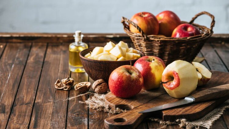 O poder da maçã antes de dormir para saúde do coração - Correio ...