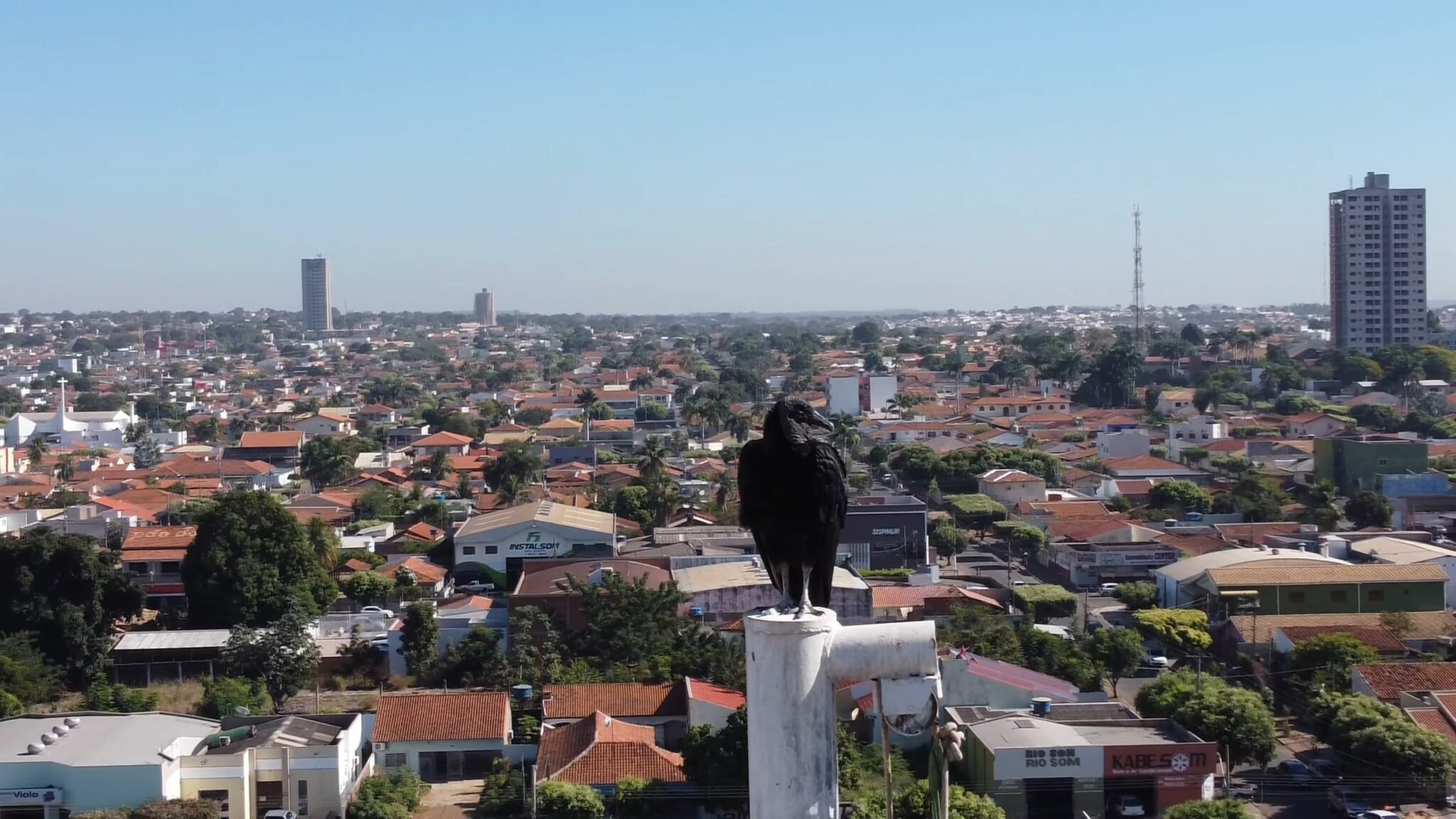 Após 17 anos praticamente despovoada, uma cidade do Centro-Oeste vive ...